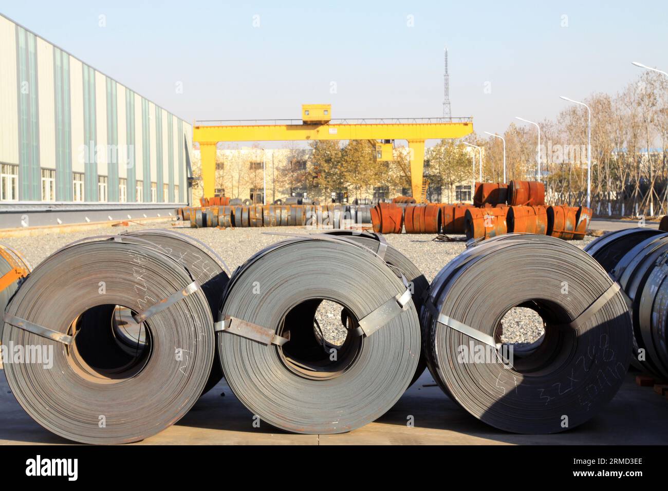 Heavy industry processing raw materials hi-res stock photography and ...