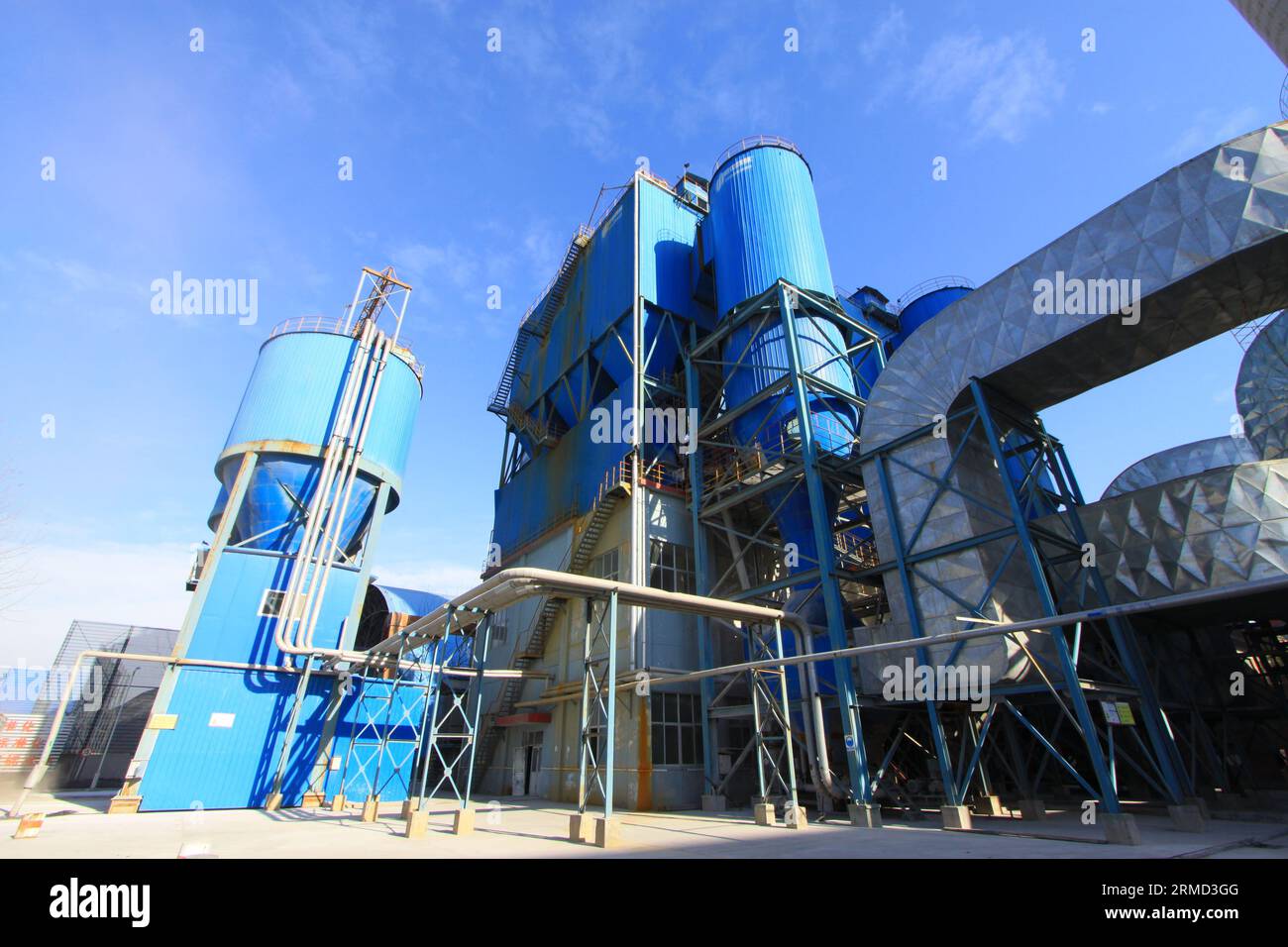 Carbon dioxide removal technology hi-res stock photography and images ...