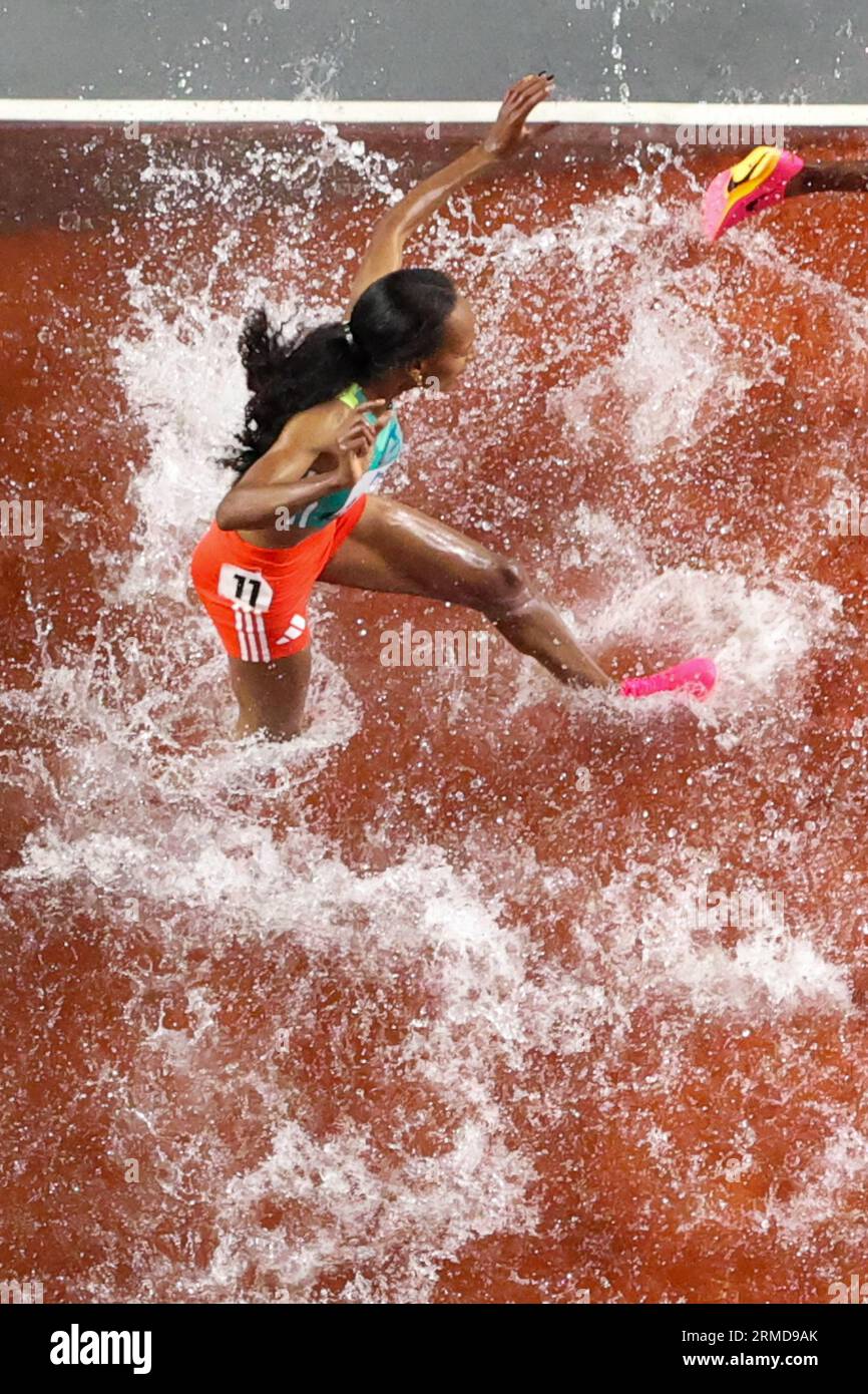 Budapest, Hungary. 27th Aug, 2023. Senbo Almayew of Ethiopia competes ...