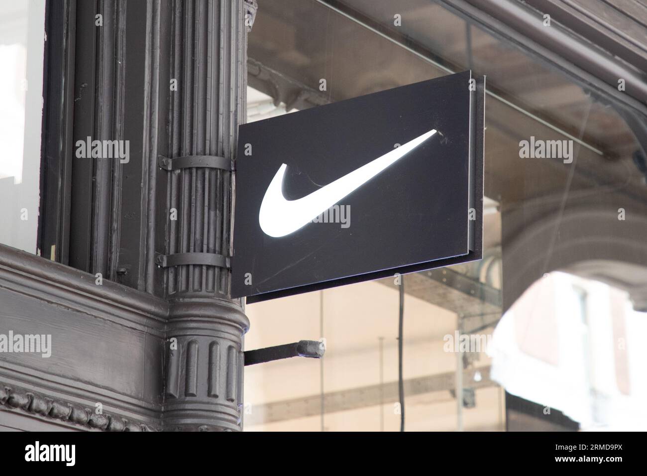 Nike store entrance hi-res stock photography and images - Alamy