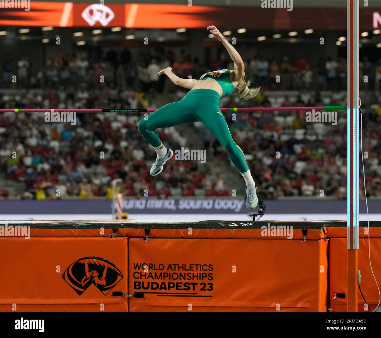 Eleanor patterson high jump winner hi-res stock photography and images ...