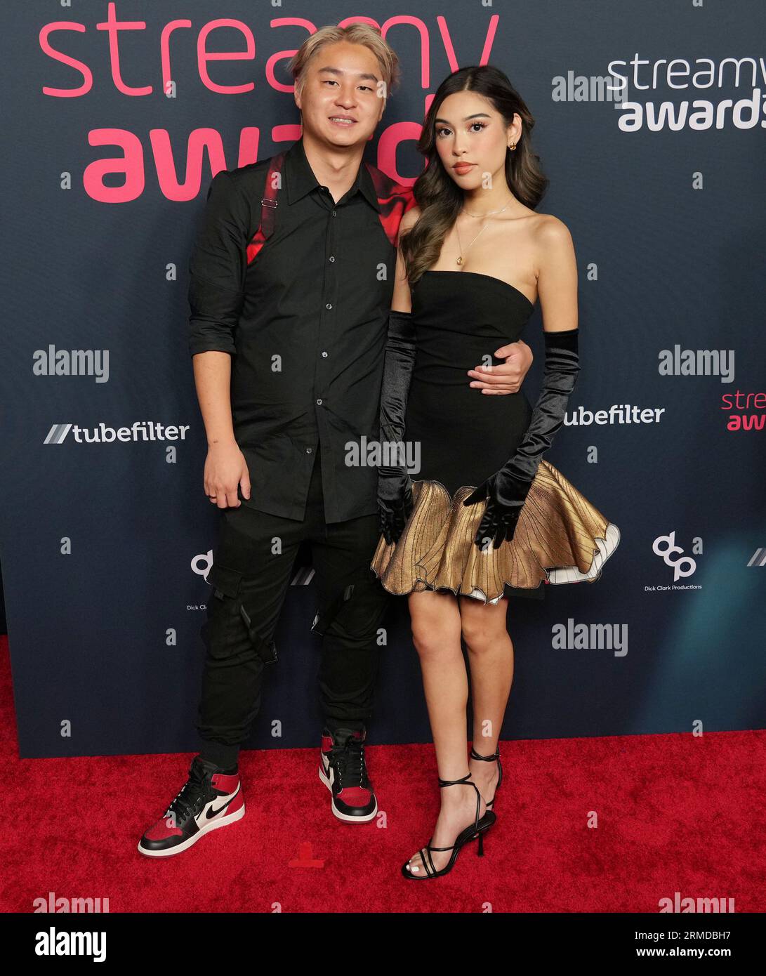 Los Angeles Usa 27th Aug 2023 L R Zhong And Kat Bruno At The 2023