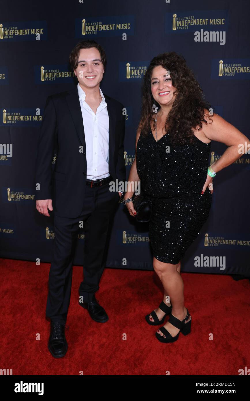 Robin sandoval hi-res stock photography and images - Alamy