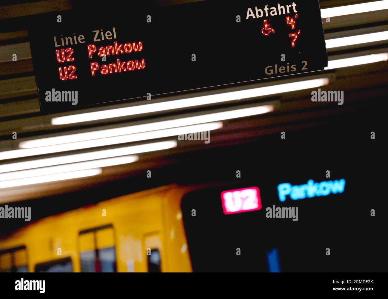 Berlin, Germany. 28th Aug, 2023. The electronic display at ...