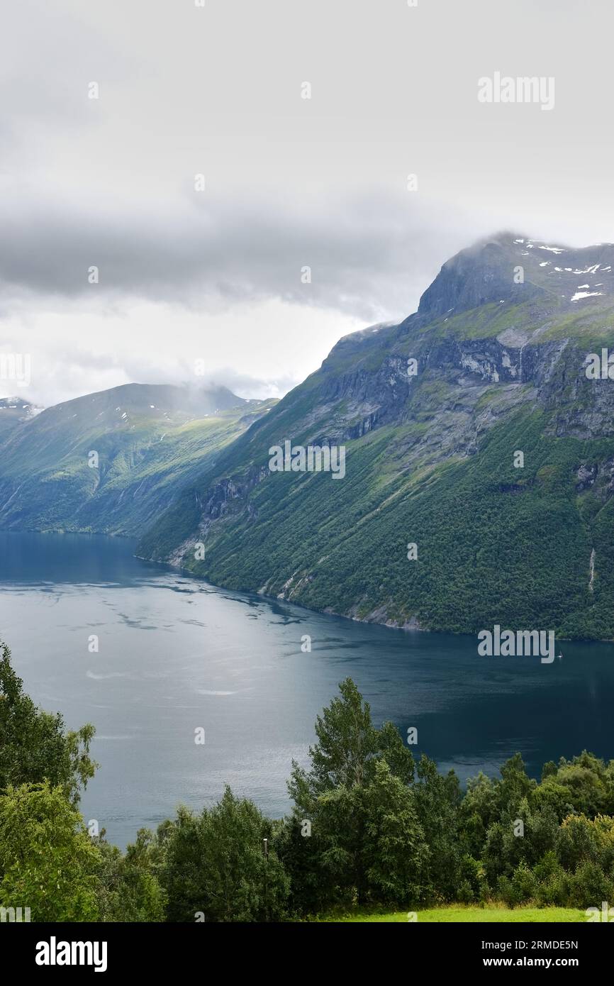 Utsiktspunkt geiranger hi-res stock photography and images - Alamy