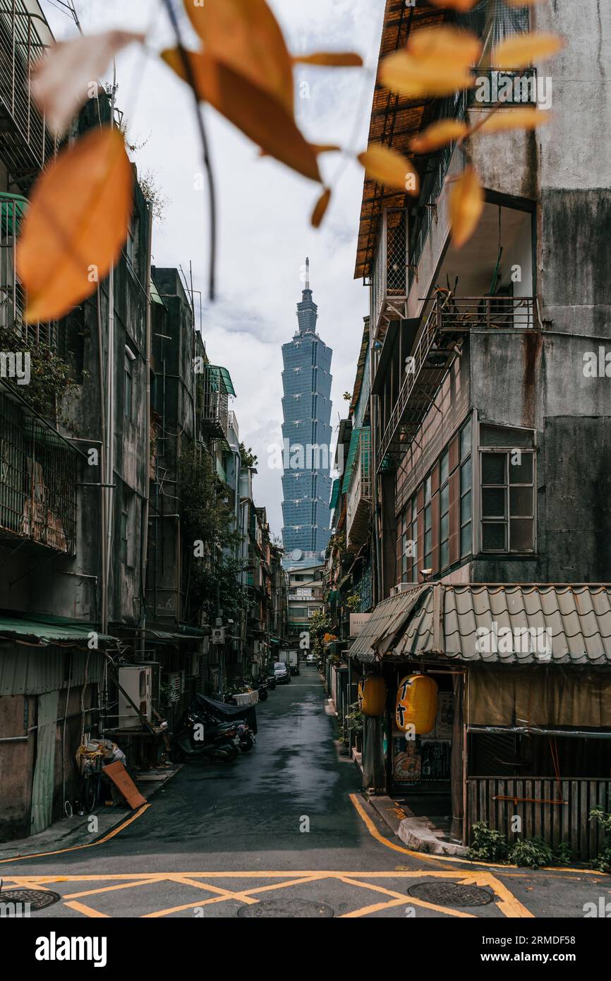 101 tower night taipei hi-res stock photography and images - Alamy
