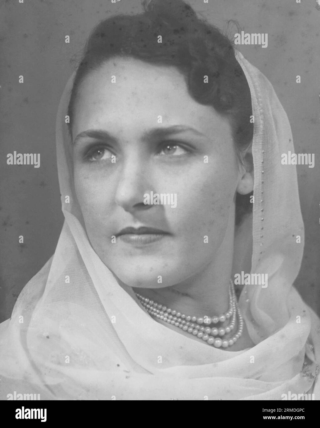 old vintage early 1900s black and white studio portrait British Royalty ...