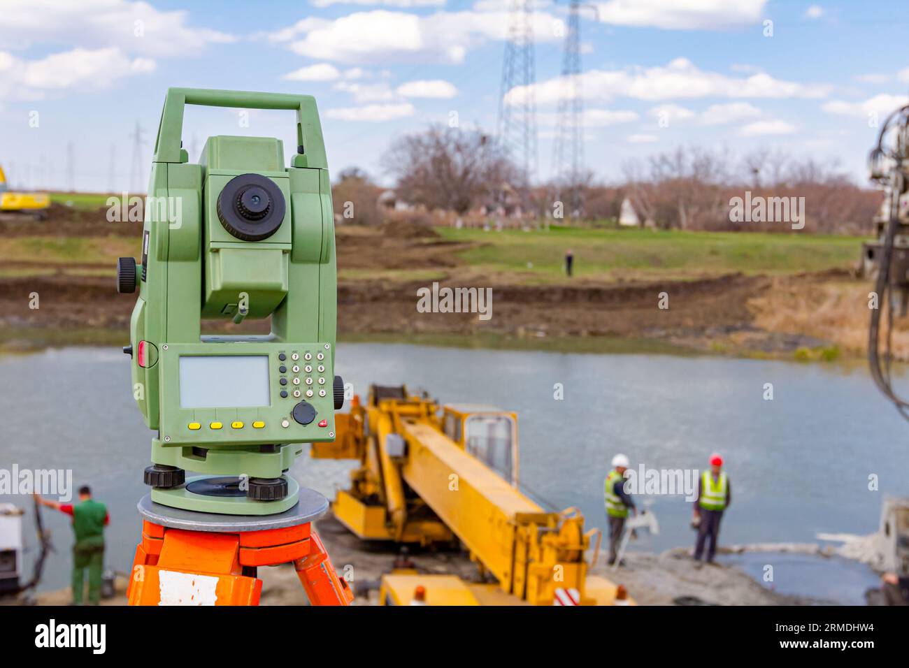 Land survey surveyor machine hi-res stock photography and images - Alamy