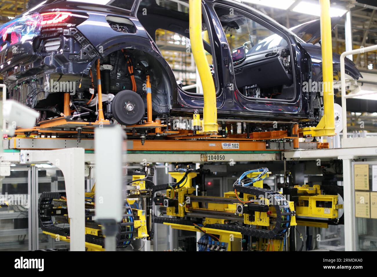Visit the FAW-Volkswagen factory in Foshan City, south China's ...