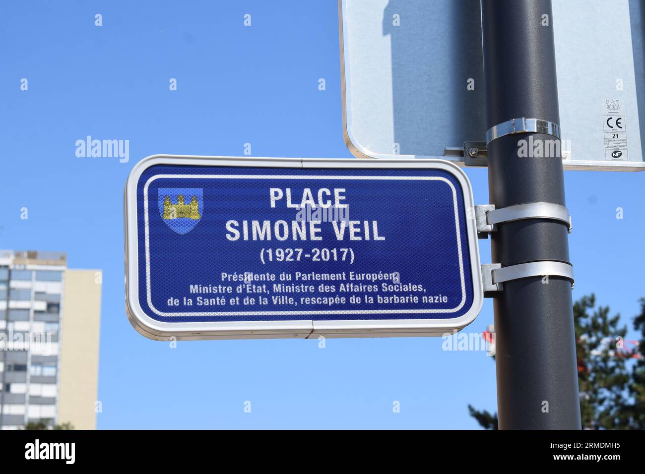 Sign with simone veil hi-res stock photography and images - Alamy