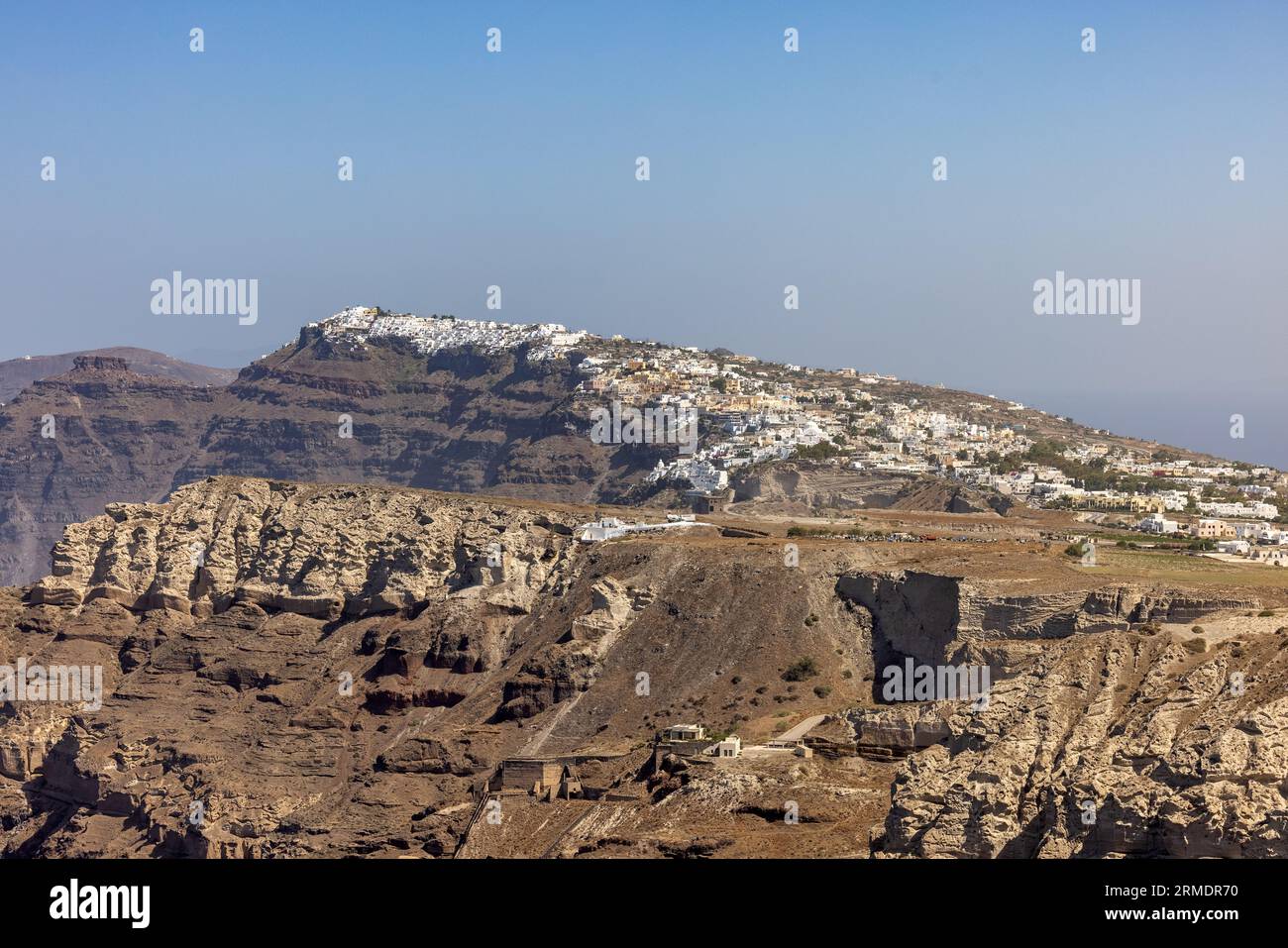 Magnificent view of the majestic volcanic cliffs of Santorini Island ...