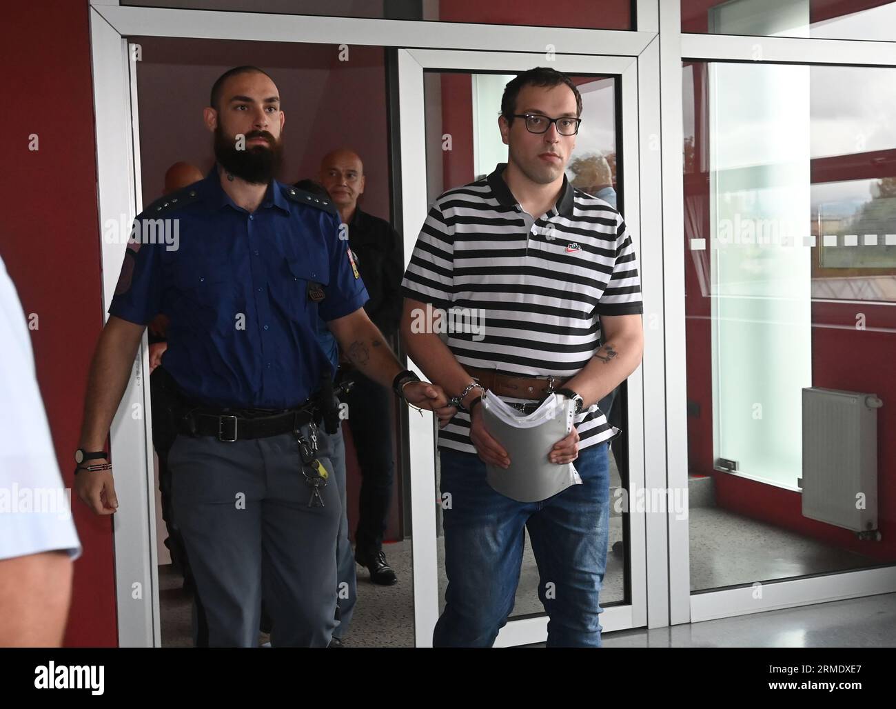 Defendant one hi-res stock photography and images - Alamy