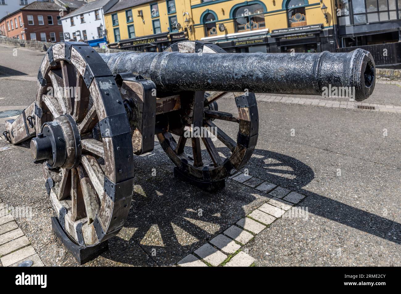 Cannon, New Gate Bastion, DerryLondonderry, Northern Ireland, UK Stock ...