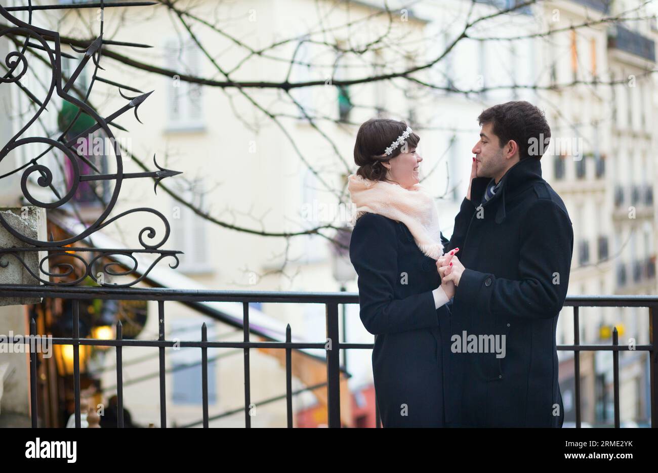 Romantic couple having a date in Paris Stock Photo - Alamy