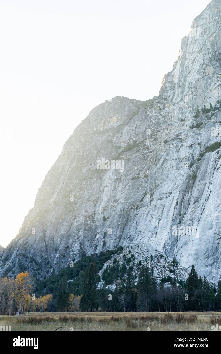 Rugged cliffs at el capitan in yosemite national park hi-res stock ...