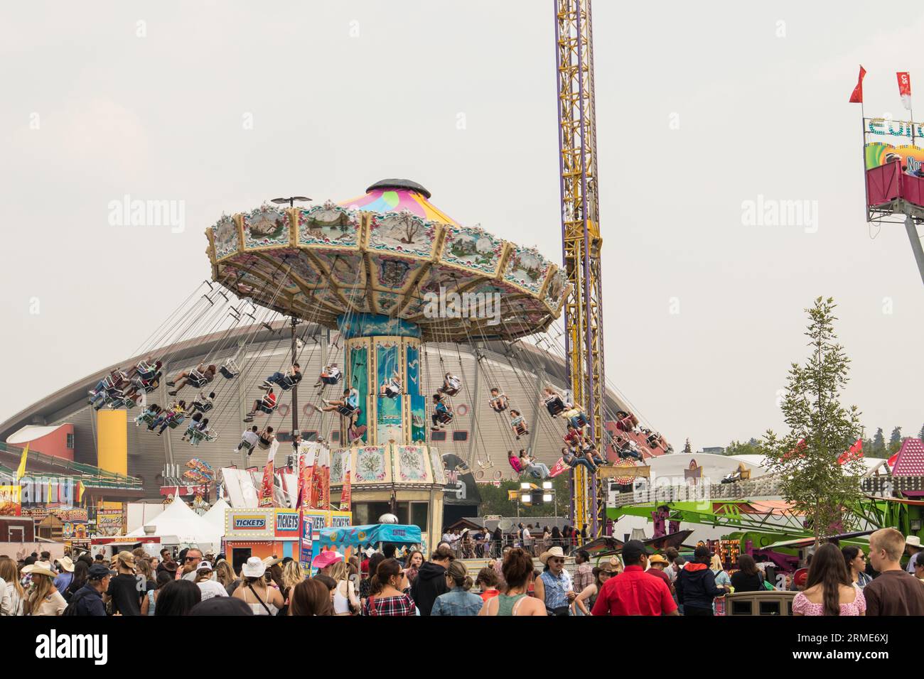 Do what brings you joy hi-res stock photography and images - Alamy