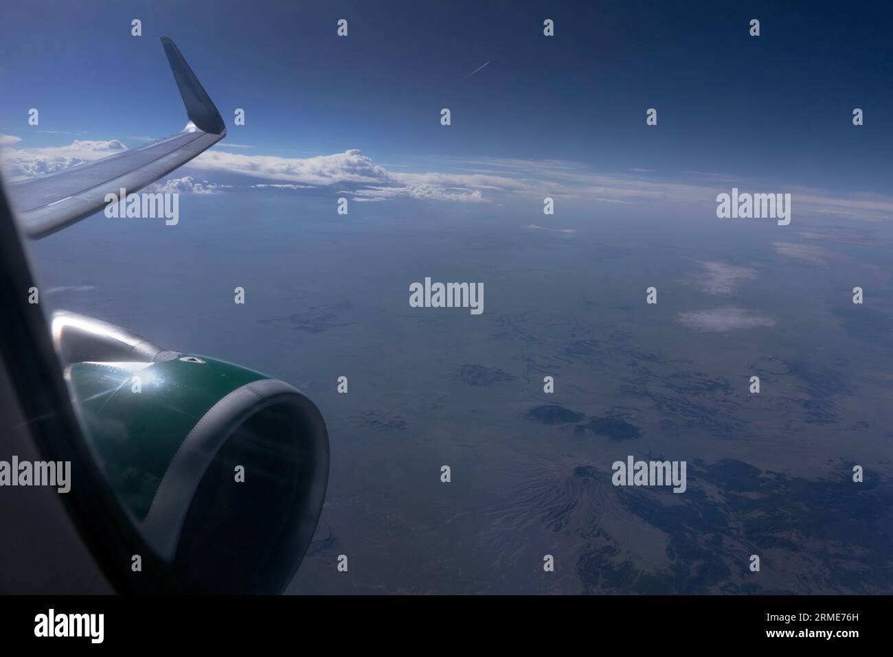 View out plane window hi-res stock photography and images - Alamy