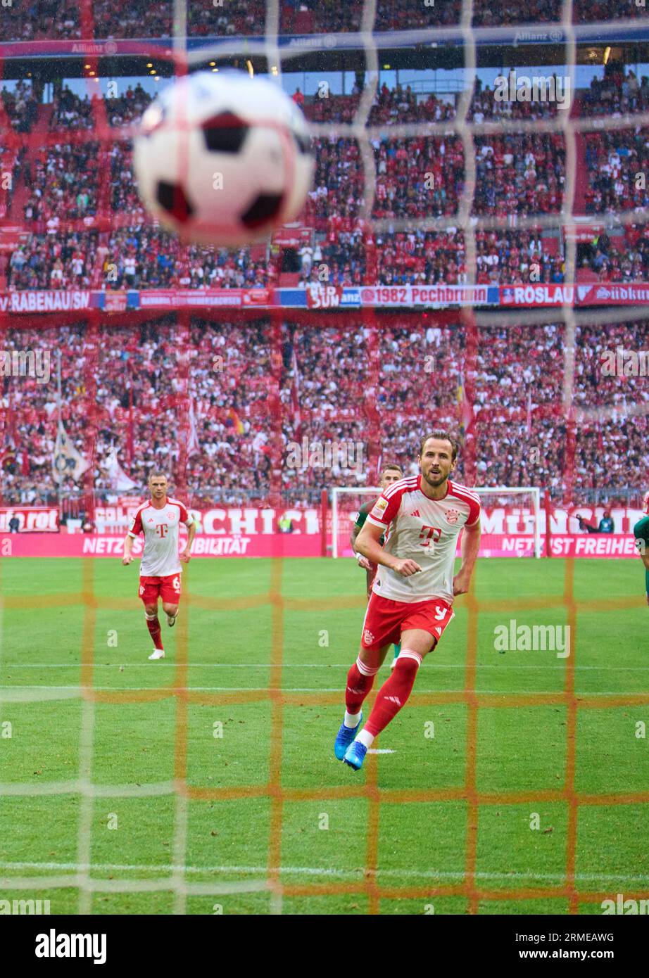 Harry kane free kick 2023 hi-res stock photography and images - Alamy