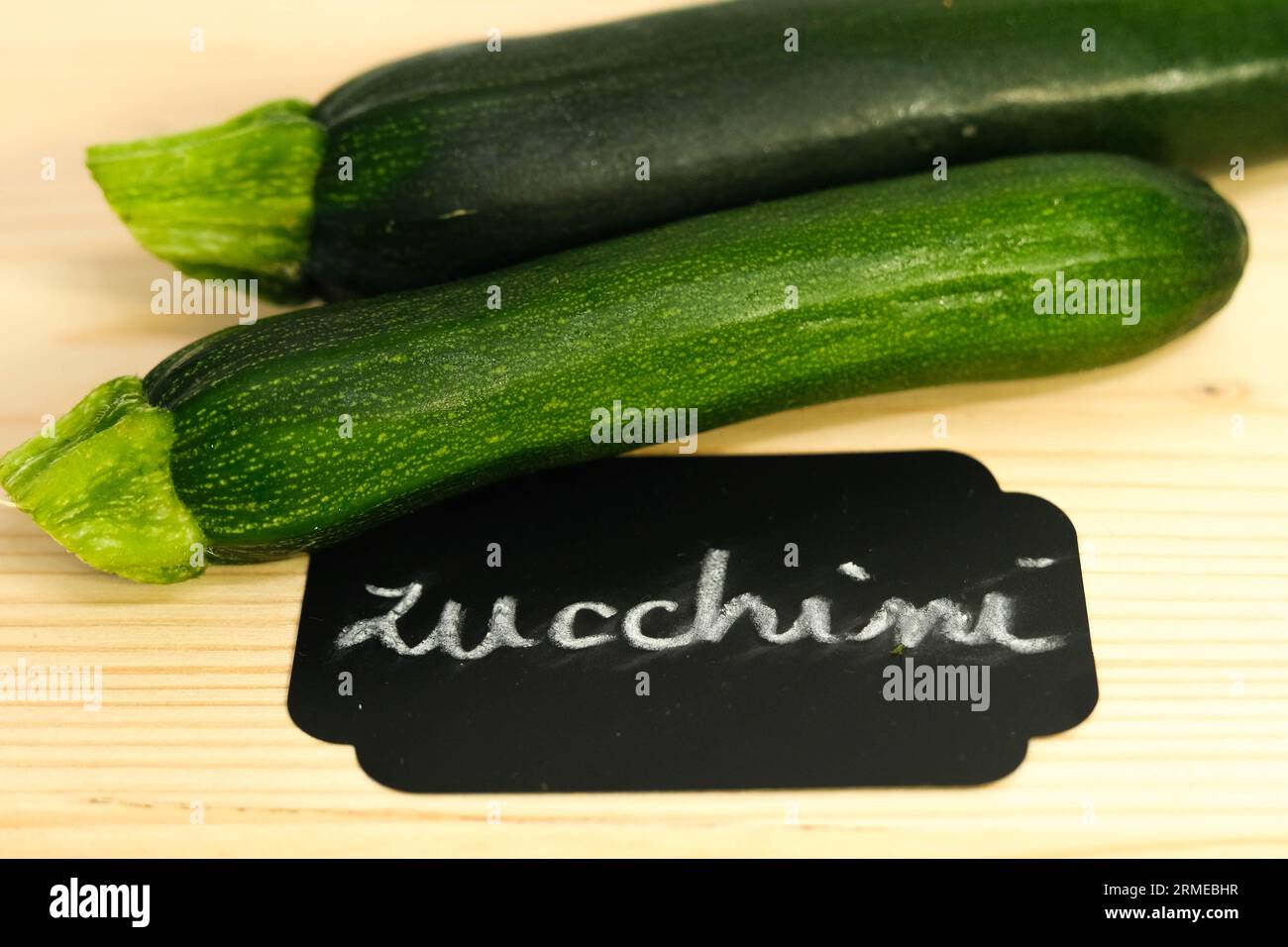 Round zucchini plant hi-res stock photography and images - Alamy