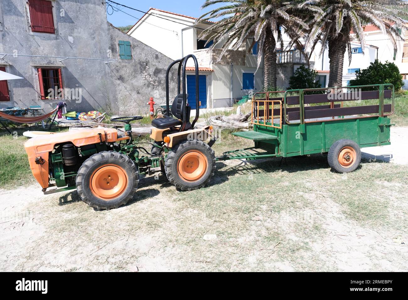Mature tractors hi-res stock photography and images - Alamy