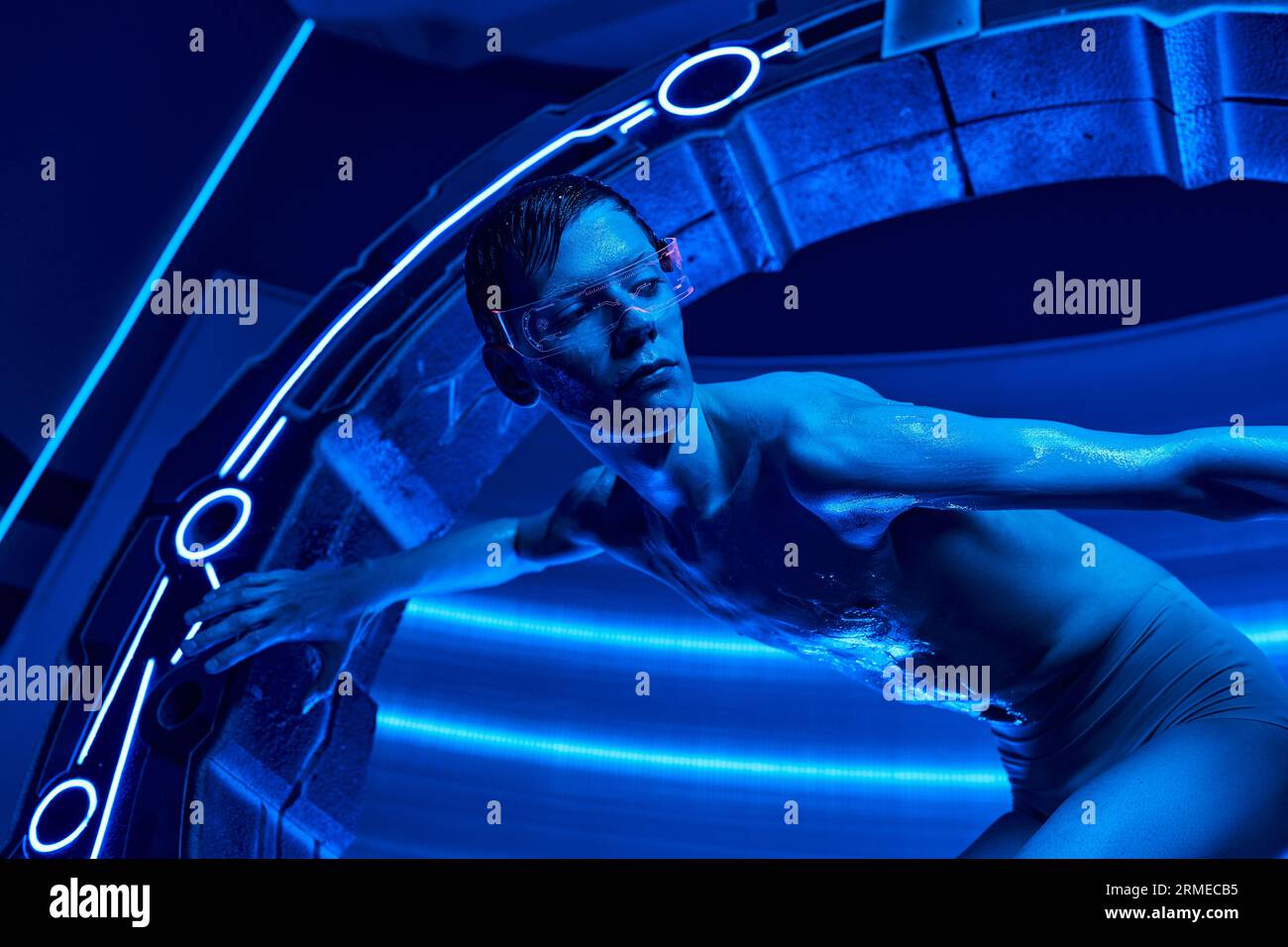 discovery breakthrough, humanoid alien in goggles appearing in ...