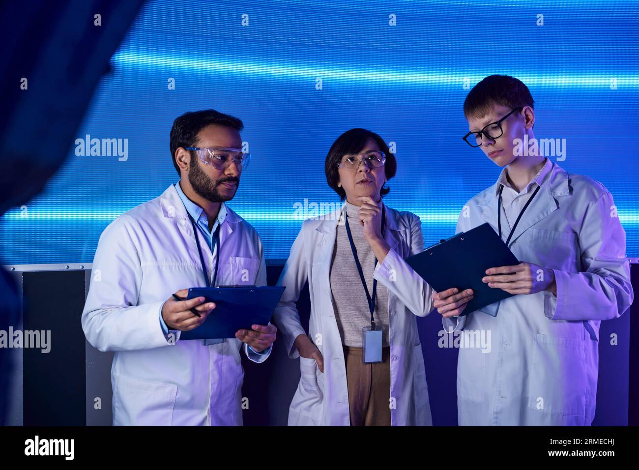 Creative team young scientists hi-res stock photography and images - Alamy