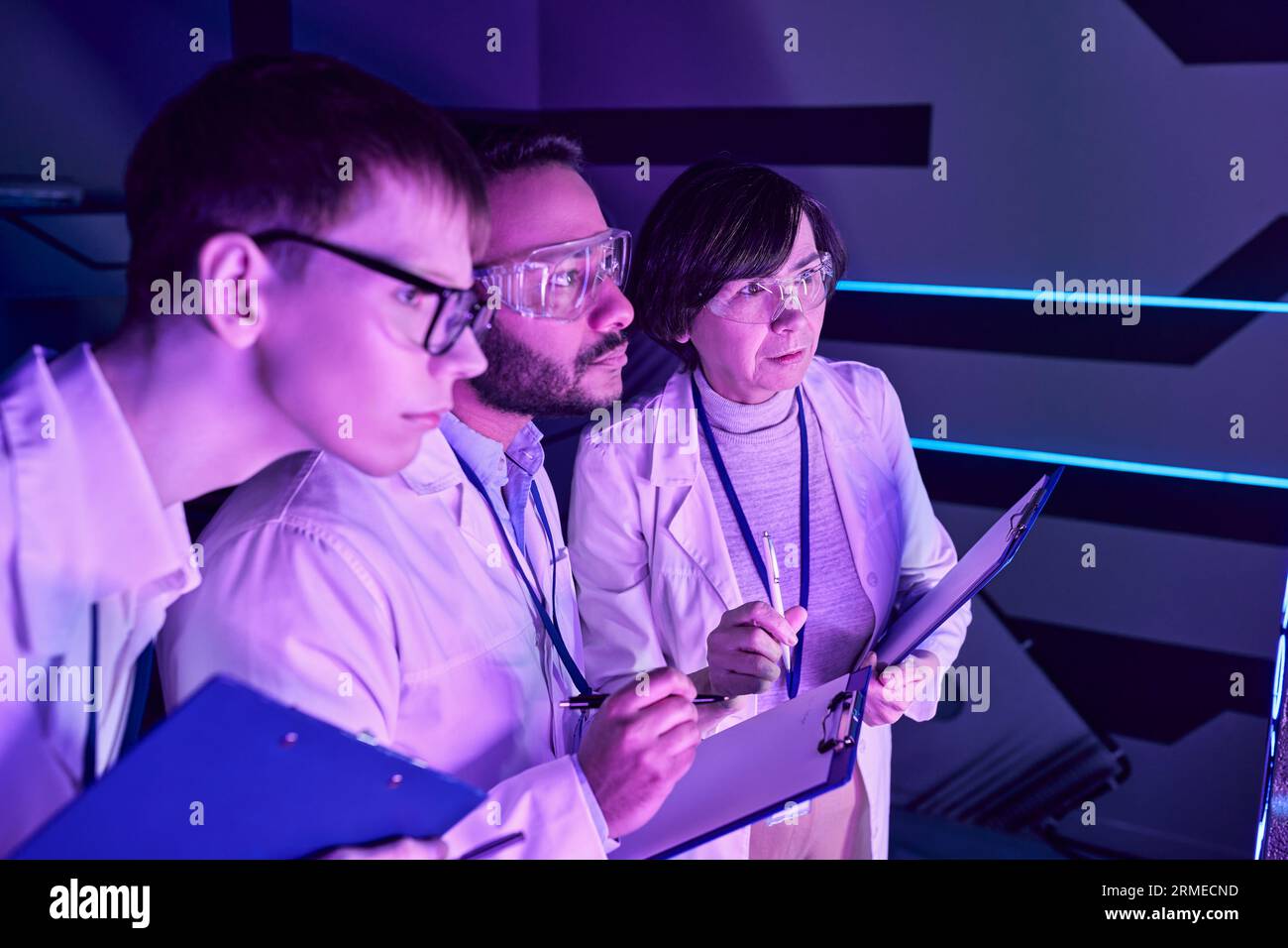 Delve into device study hi-res stock photography and images - Alamy