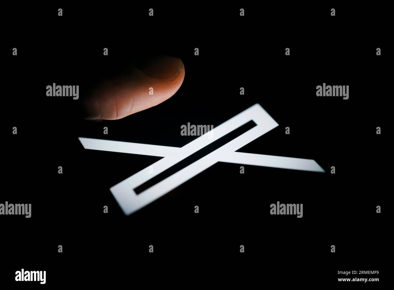 X corp hi-res stock photography and images - Alamy