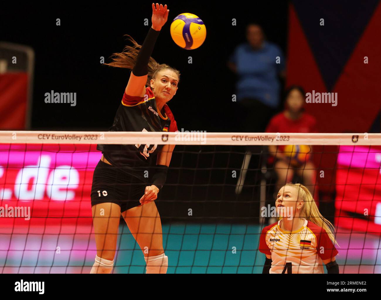 Dusseldorf, Deutschland. 21st Aug, 2023. firo : 21.08.2023 Volleyball ...