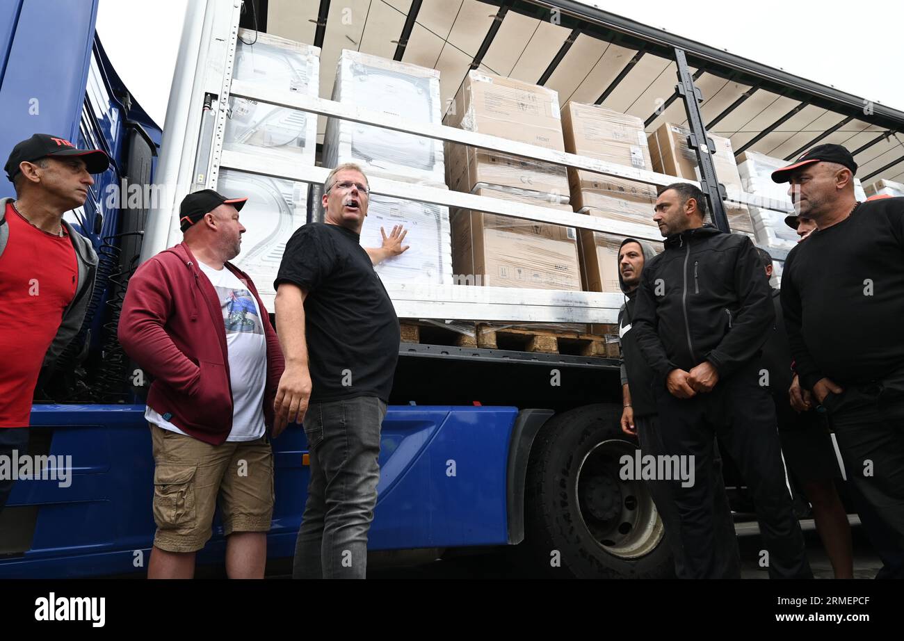 More con hi-res stock photography and images - Alamy