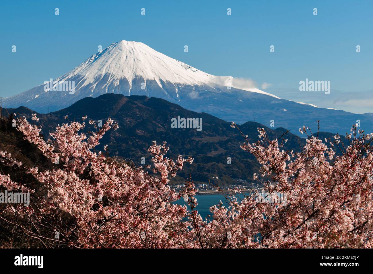 Beautiful view of mout fuji,Suruga Bay, Highway, seen from Satta-Toge ...