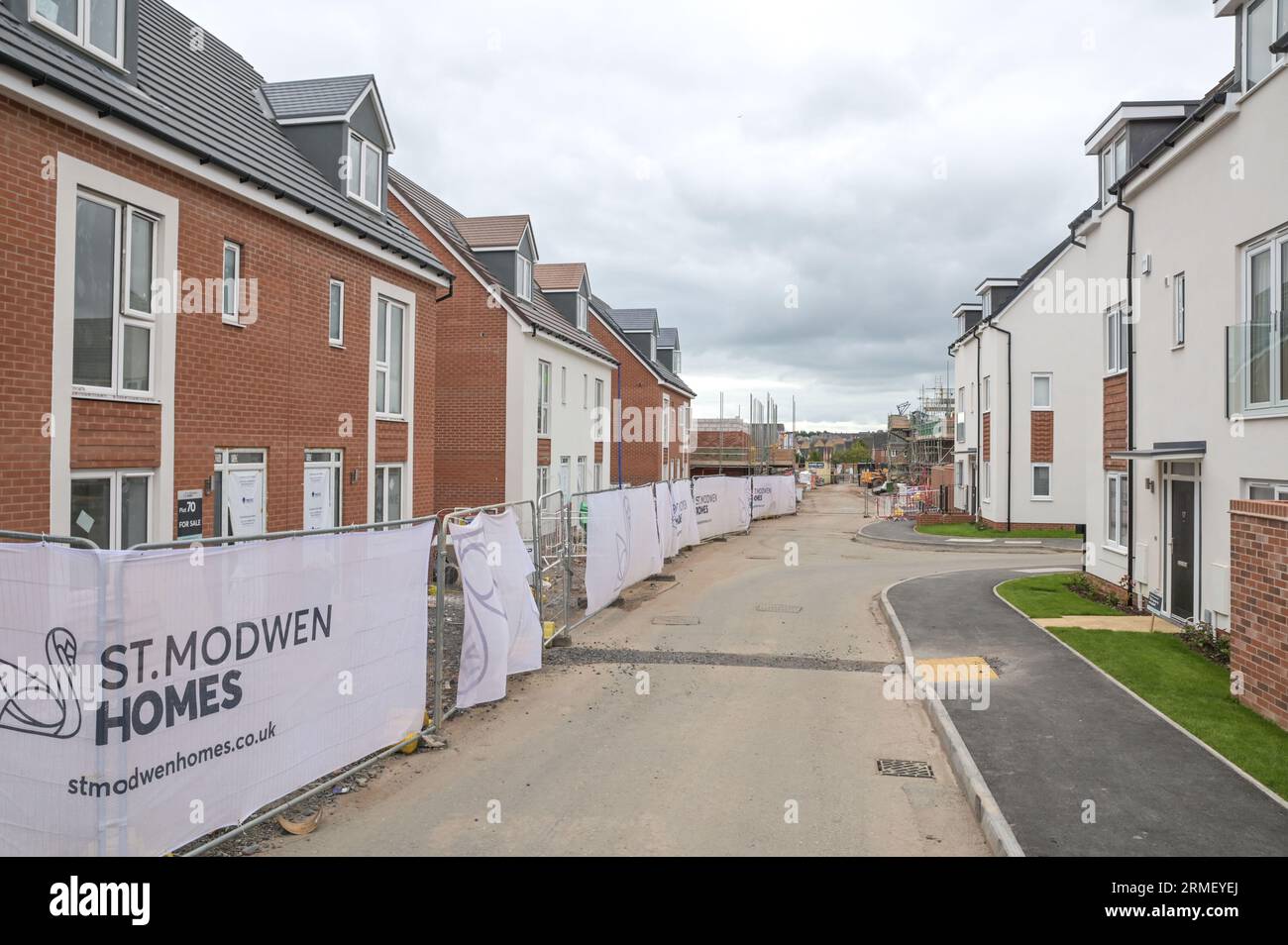 New housing development uk tenants hi-res stock photography and images ...