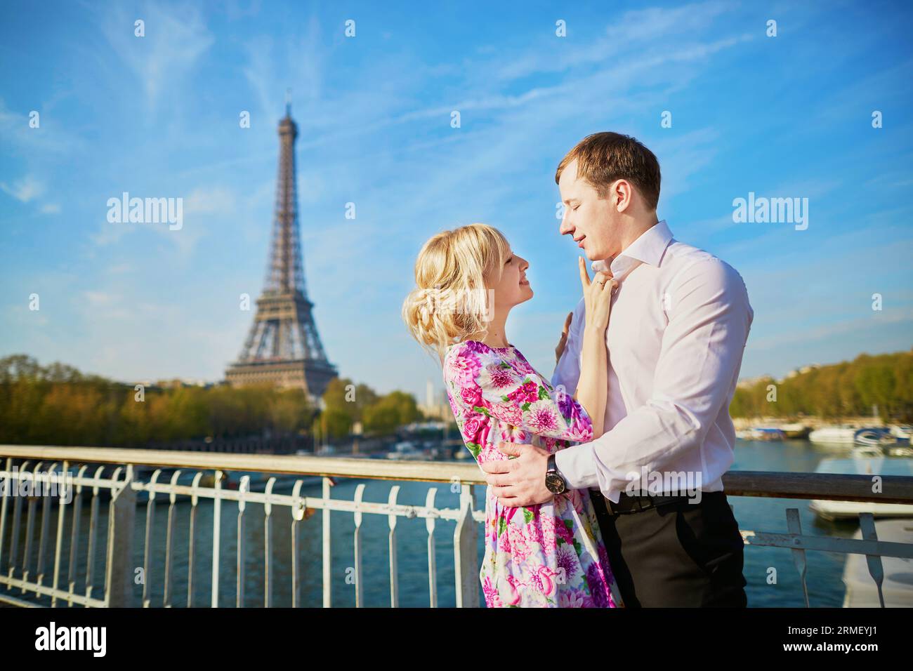 Eiffel Tower Love Photography
