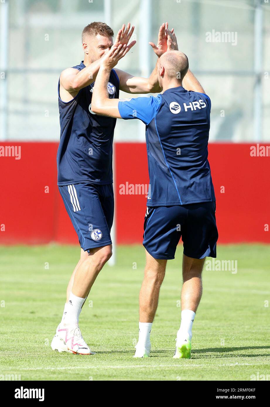 Henning matriciani fc schalke 04 hi-res stock photography and images - Alamy