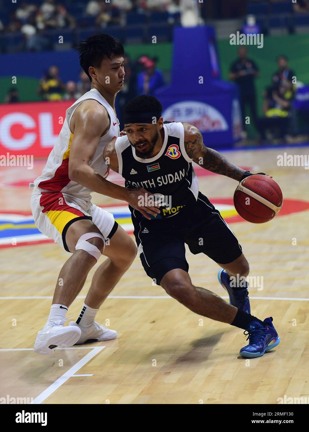 Quezon, Philippines. 28th Aug, 2023. Rui Zhao (L) of China men ...