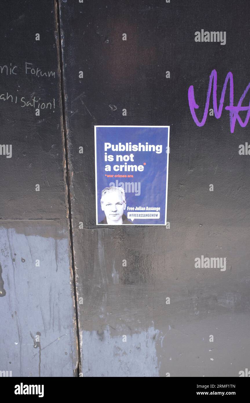 "Publishing is not a crime: War crimes are. Free Julian Assange". Fly ...