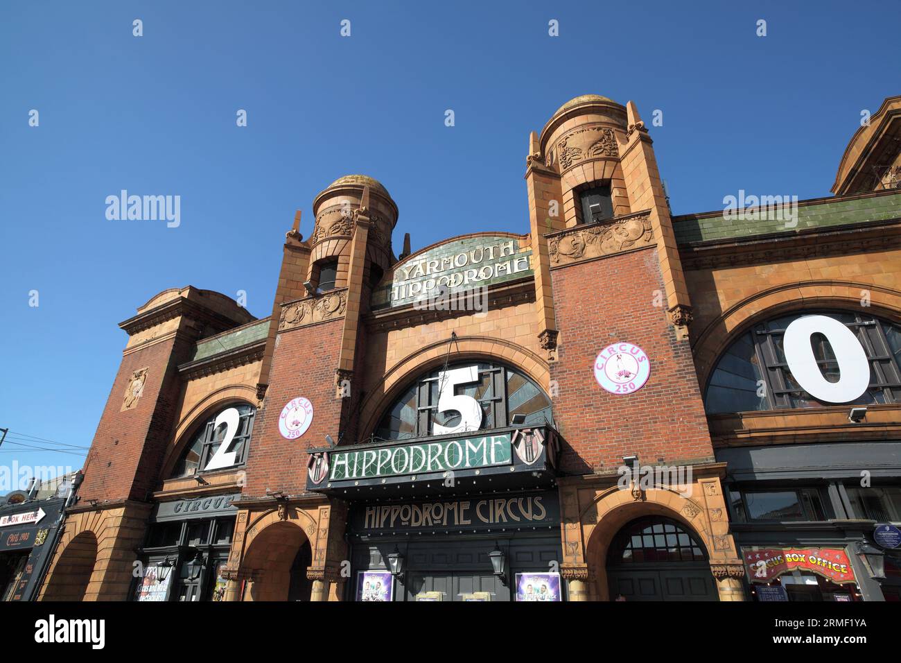 Grade elevation hi-res stock photography and images - Alamy