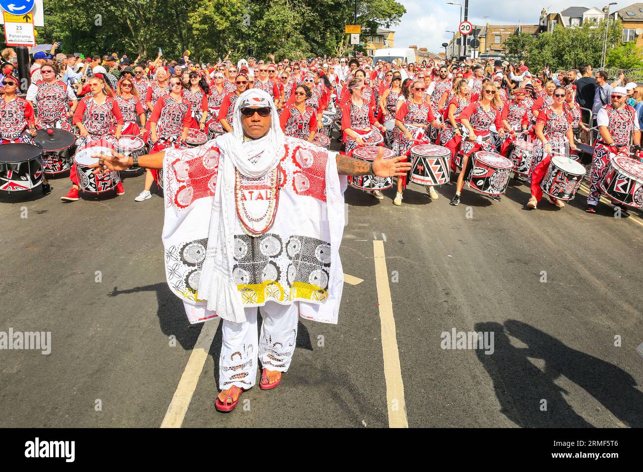 Batala mundo hi-res stock photography and images - Alamy