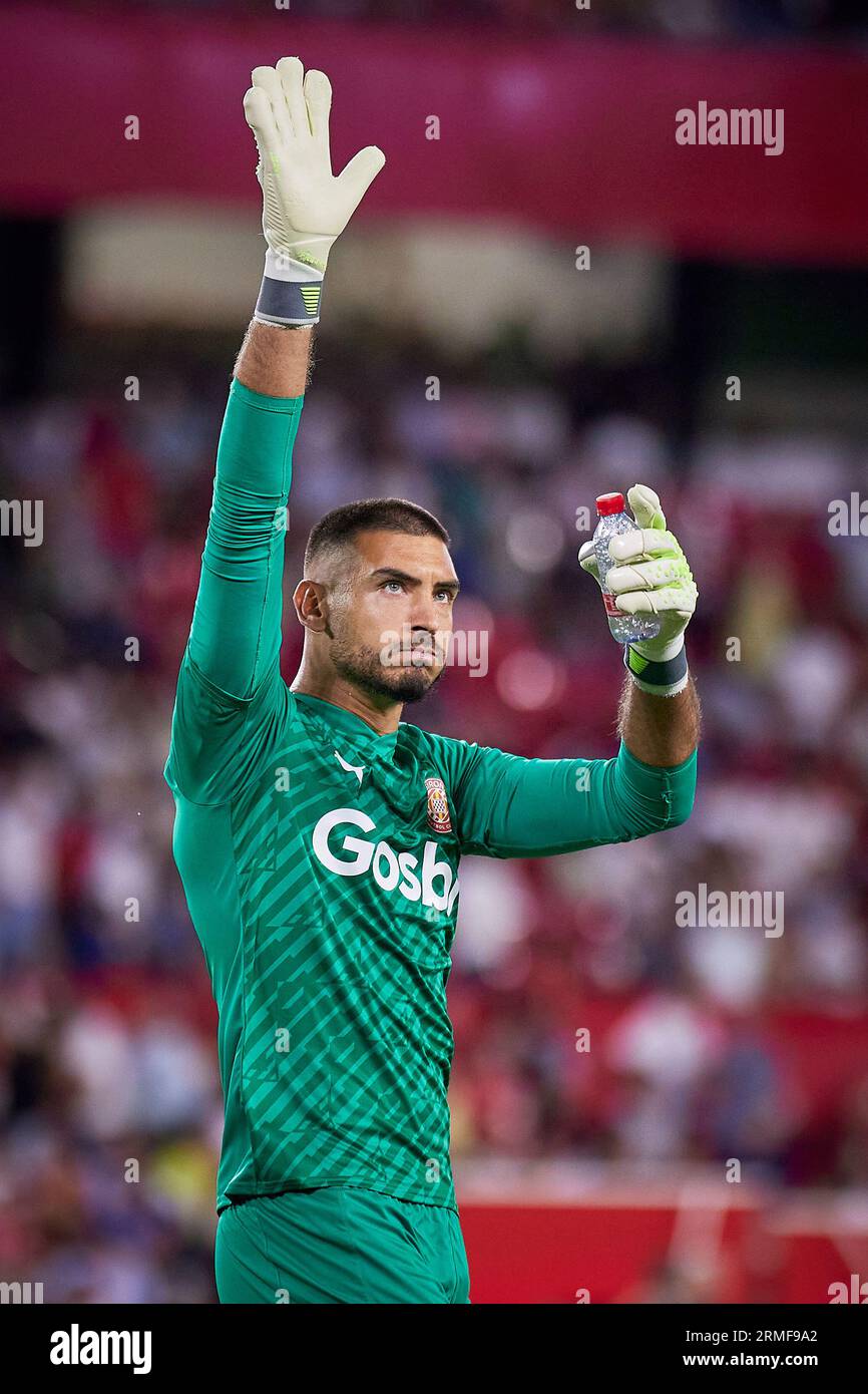 Seville, Spain. 26th, August 2023. Goalkeeper Paulo Gazzaniga (13) of ...
