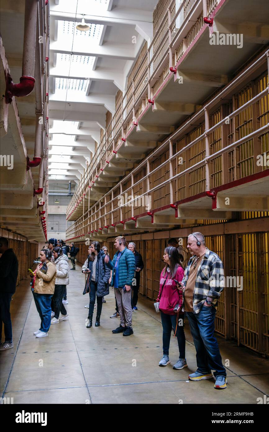 Tourists visiting alcatraz penitentiary hi-res stock photography and ...