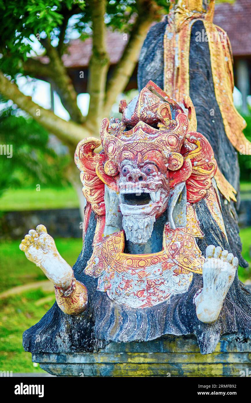 Traditional Balinese sculpture in Ubud, Bal, Indonesia Stock Photo - Alamy