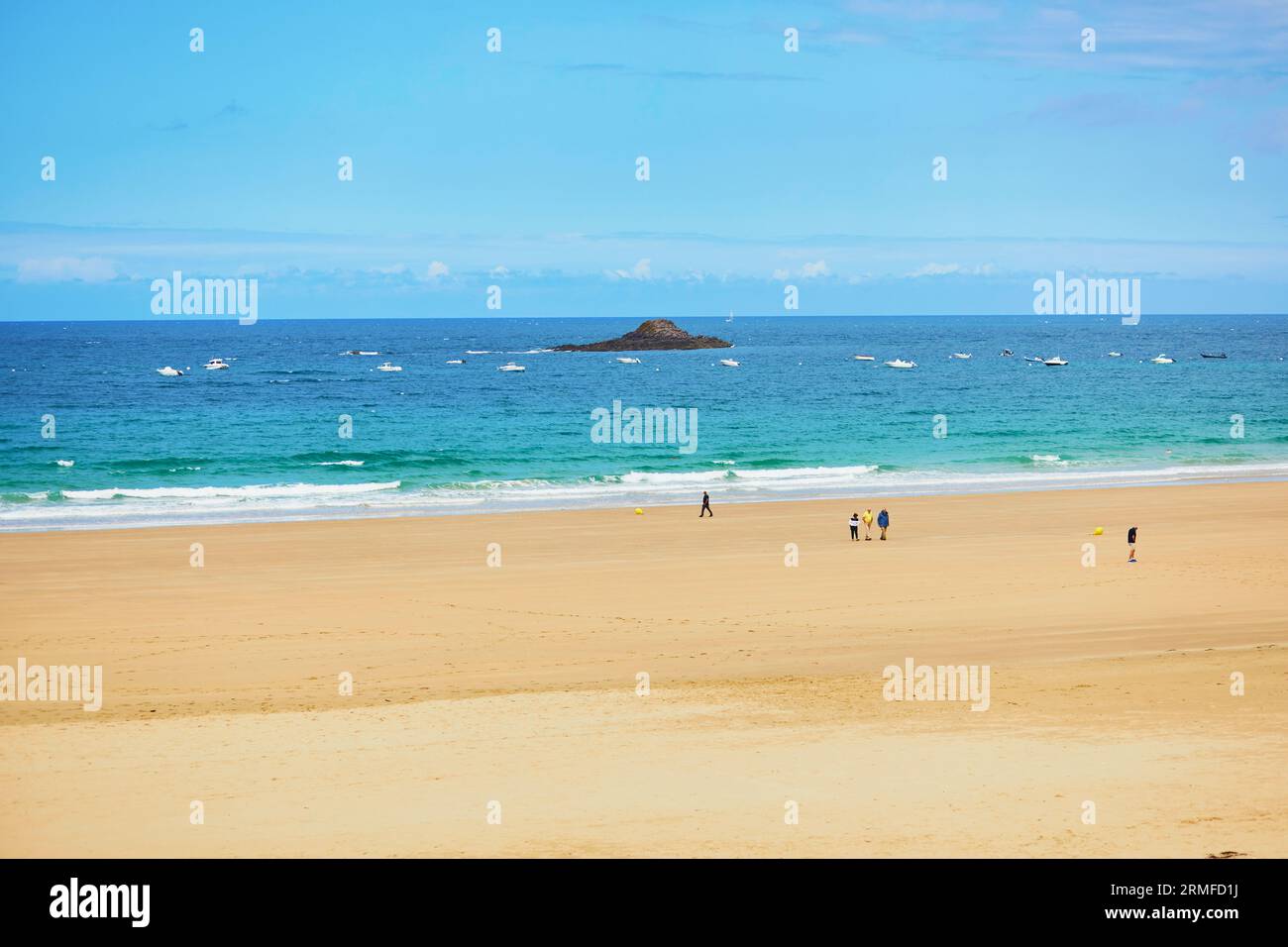Atlantic ocean shore line in France. Beautiful sea coast with sand ...