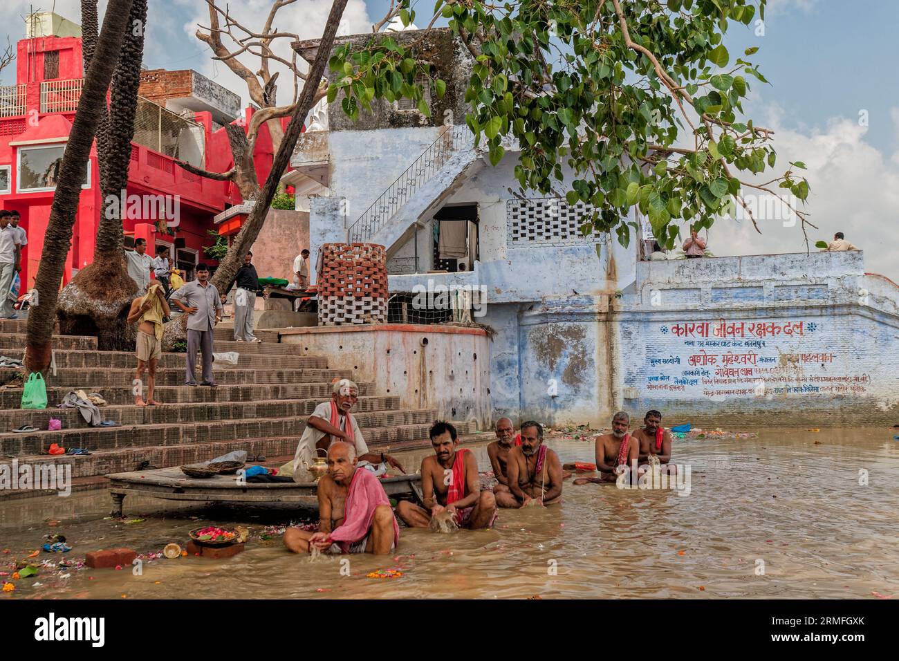09 26 2005 Vintage Old Structure at patthar Ghat or Massacre Ghat on ...