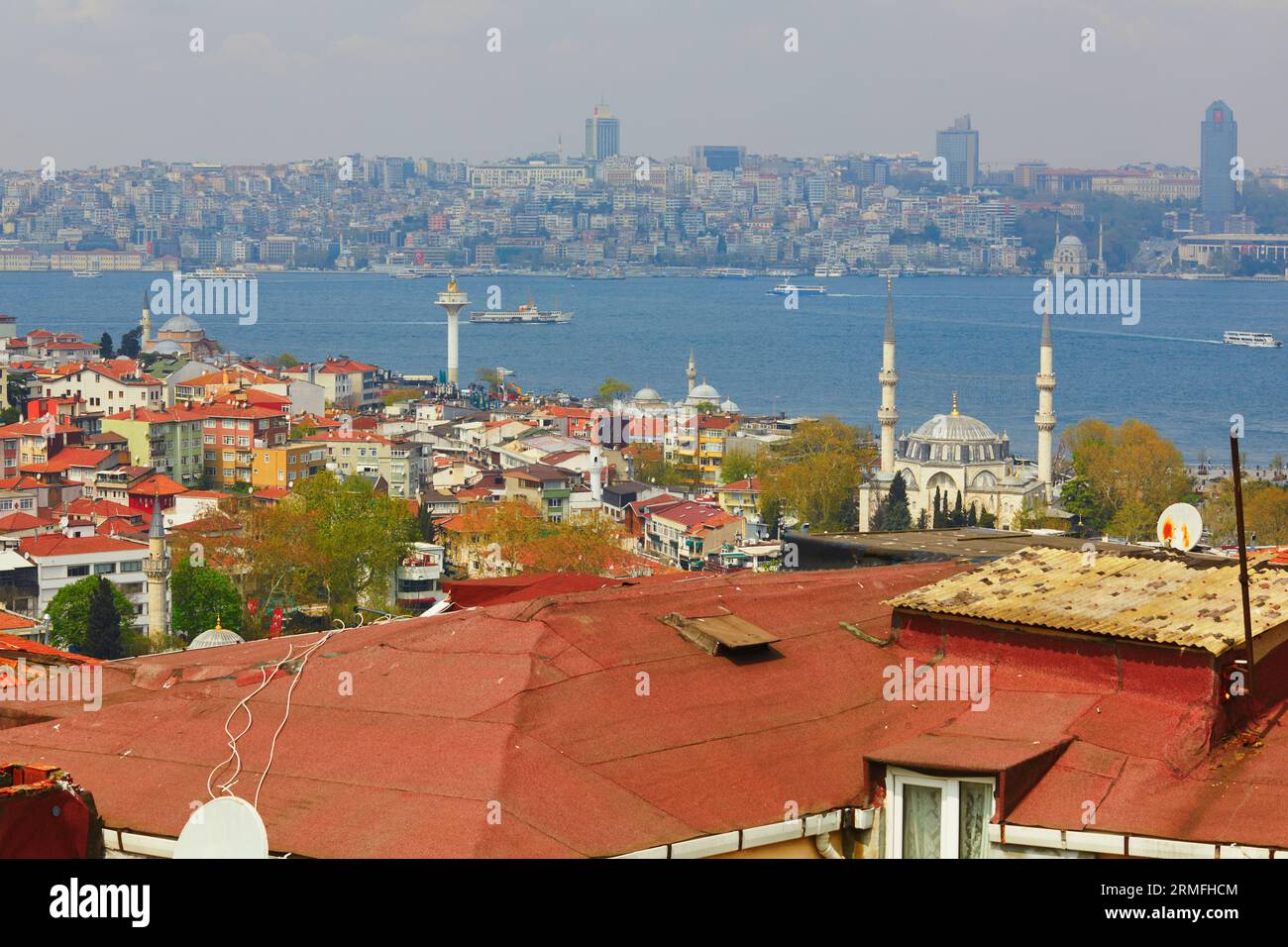 Scenic view of Uskudar district on the Asian side of Istanbul, Turkey ...