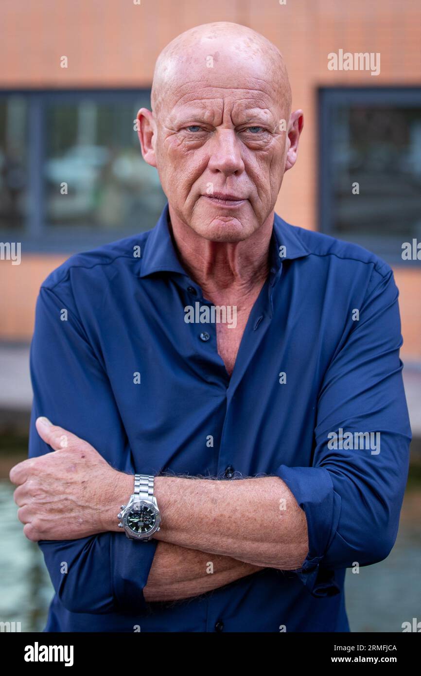 Broadcast expedition member hi-res stock photography and images - Alamy