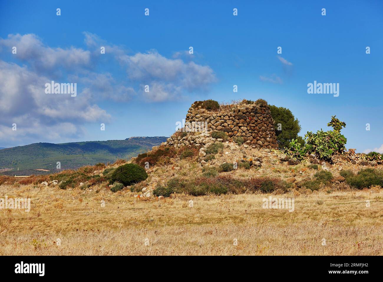 Nuragic megalithic hi-res stock photography and images - Alamy