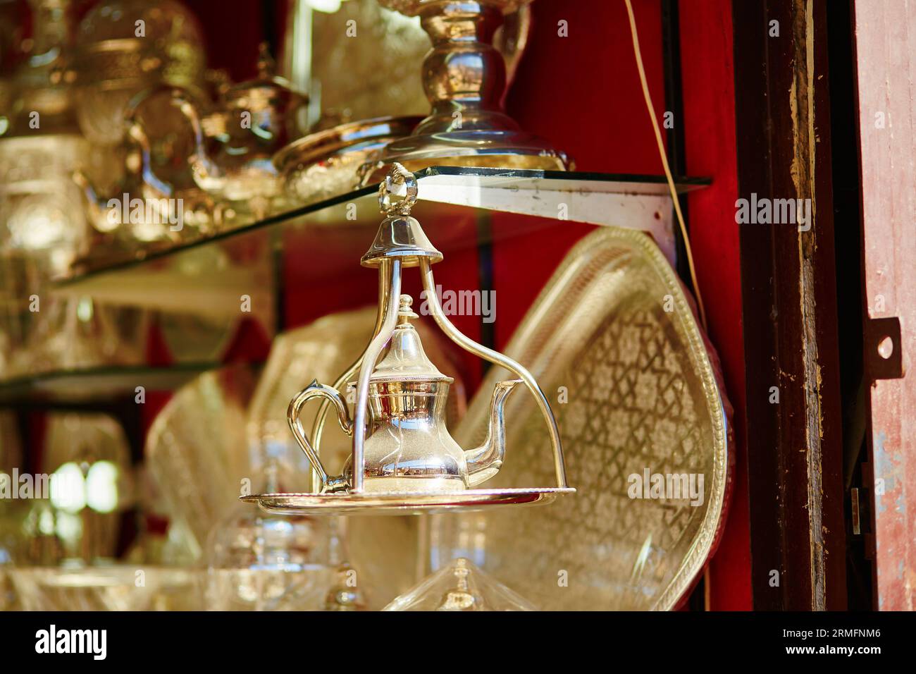 Souk souk fes fes maroc hi-res stock photography and images - Alamy