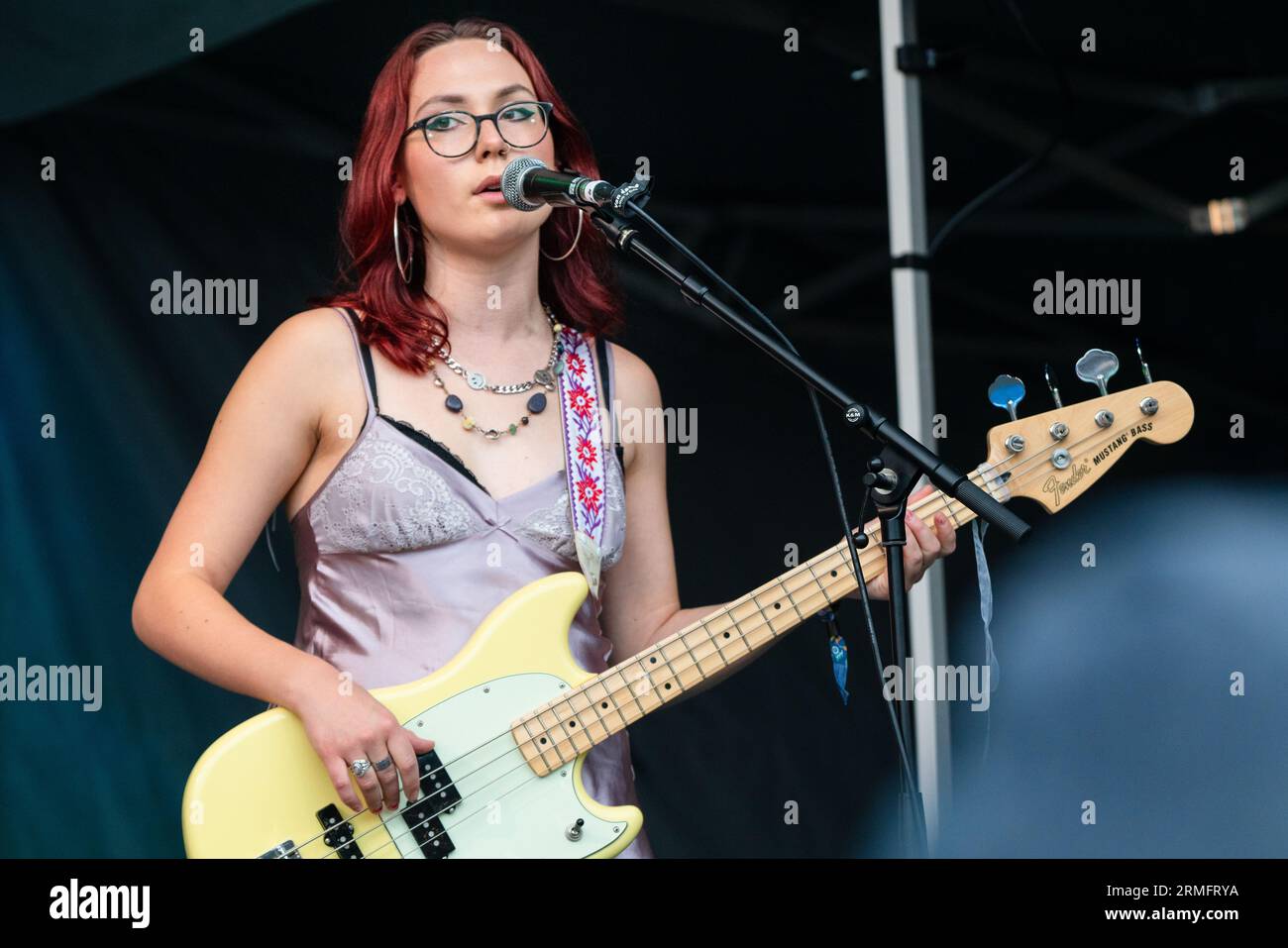 Eaves wilder band hi-res stock photography and images - Alamy