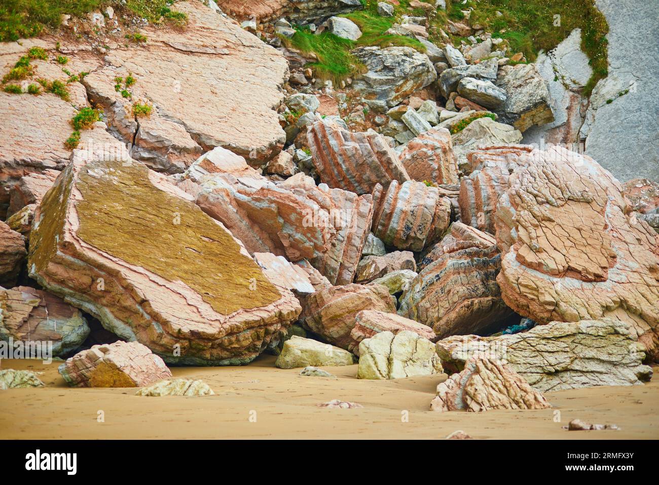 A sequence of sedimentary rock layers hi-res stock photography and ...