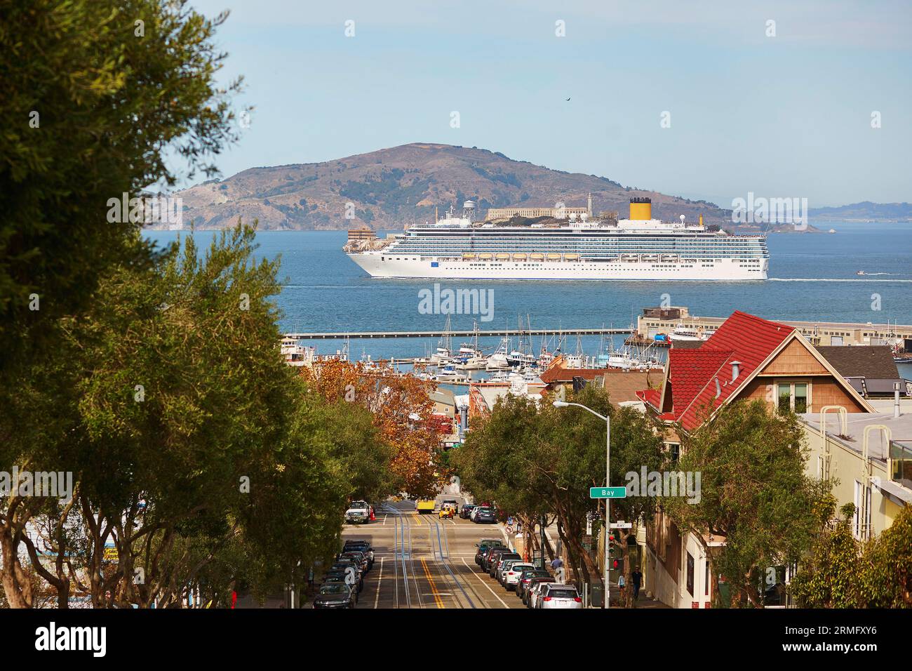 Aerial view ferry san francisco hi-res stock photography and images - Alamy